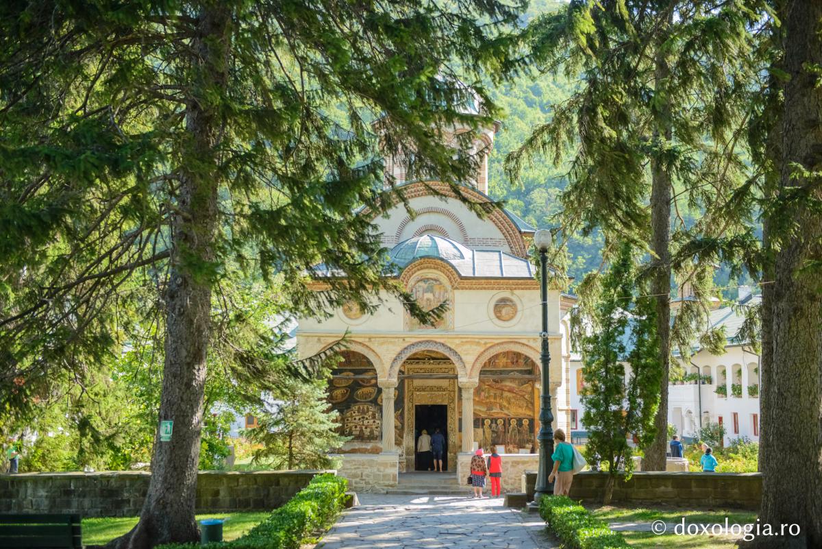 Cheile Sohodolului, Cascada Bigăr, Valea Oltului, Mănăstirea Prislop ...